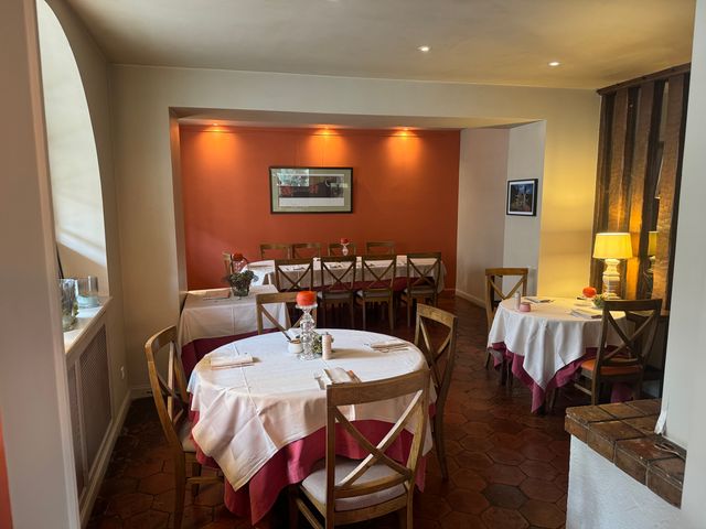 Cartes et menus / Les Mesnuls / La Toque Blanche