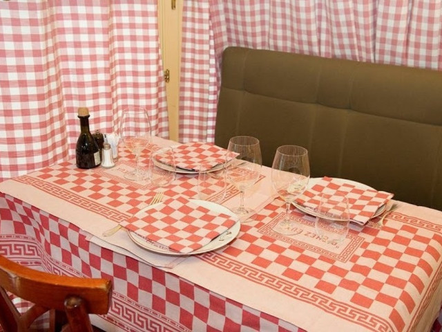 D'CHEZ EUX / Traditional French restaurant / Paris