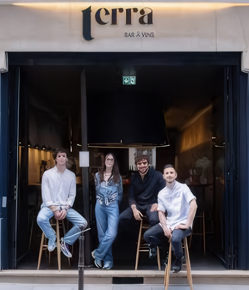 TERRA BAR A VINS / Bar de Vinos / Paris