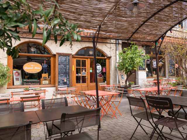 Chez Grand-mère / Restaurant traditionnel / VALENCE