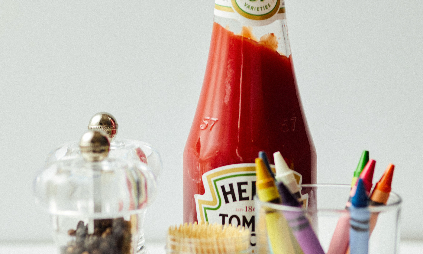 A propos / Paris / LE CORNICHON