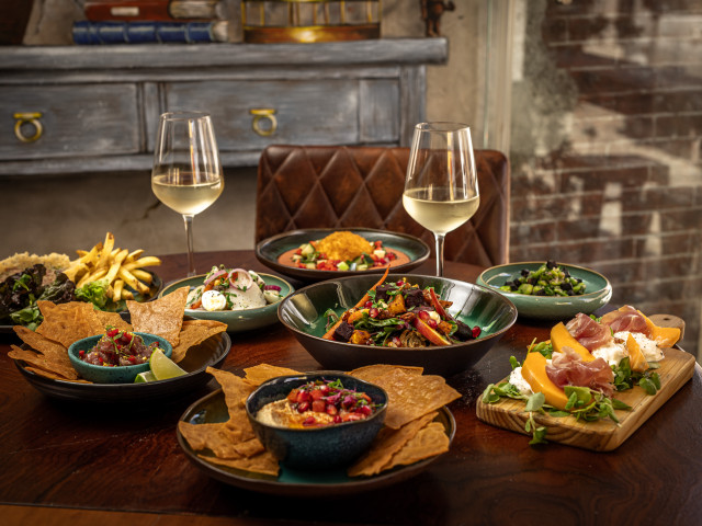 Mana / restaurant / Cascais